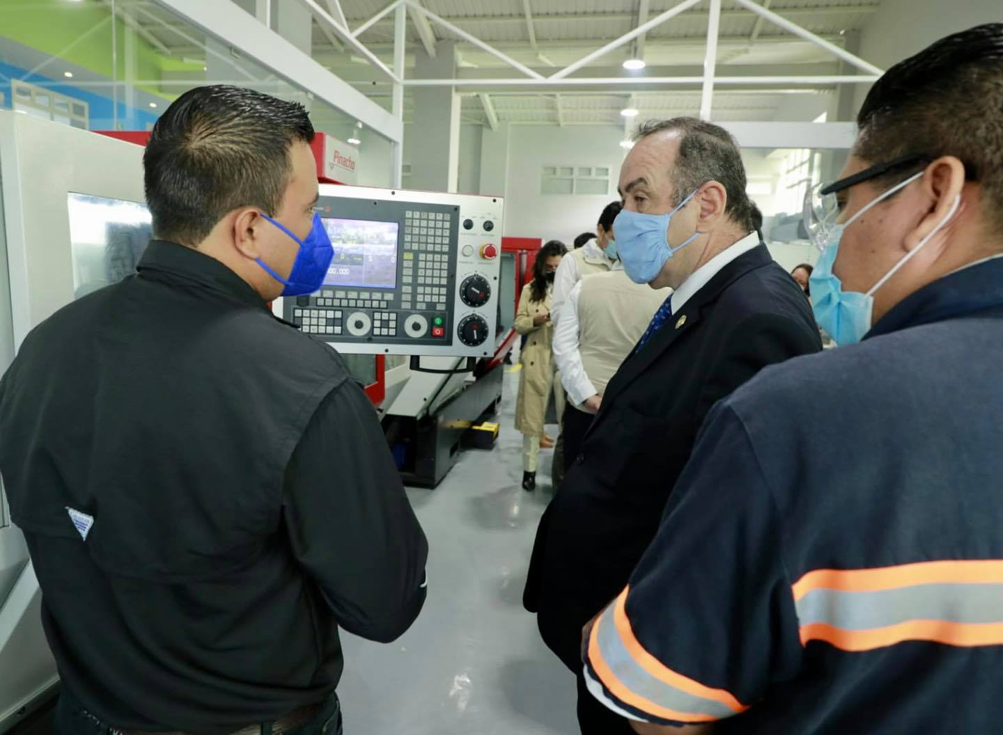 Inauguran centro del Intecap en Villa Nueva – Radio TGW